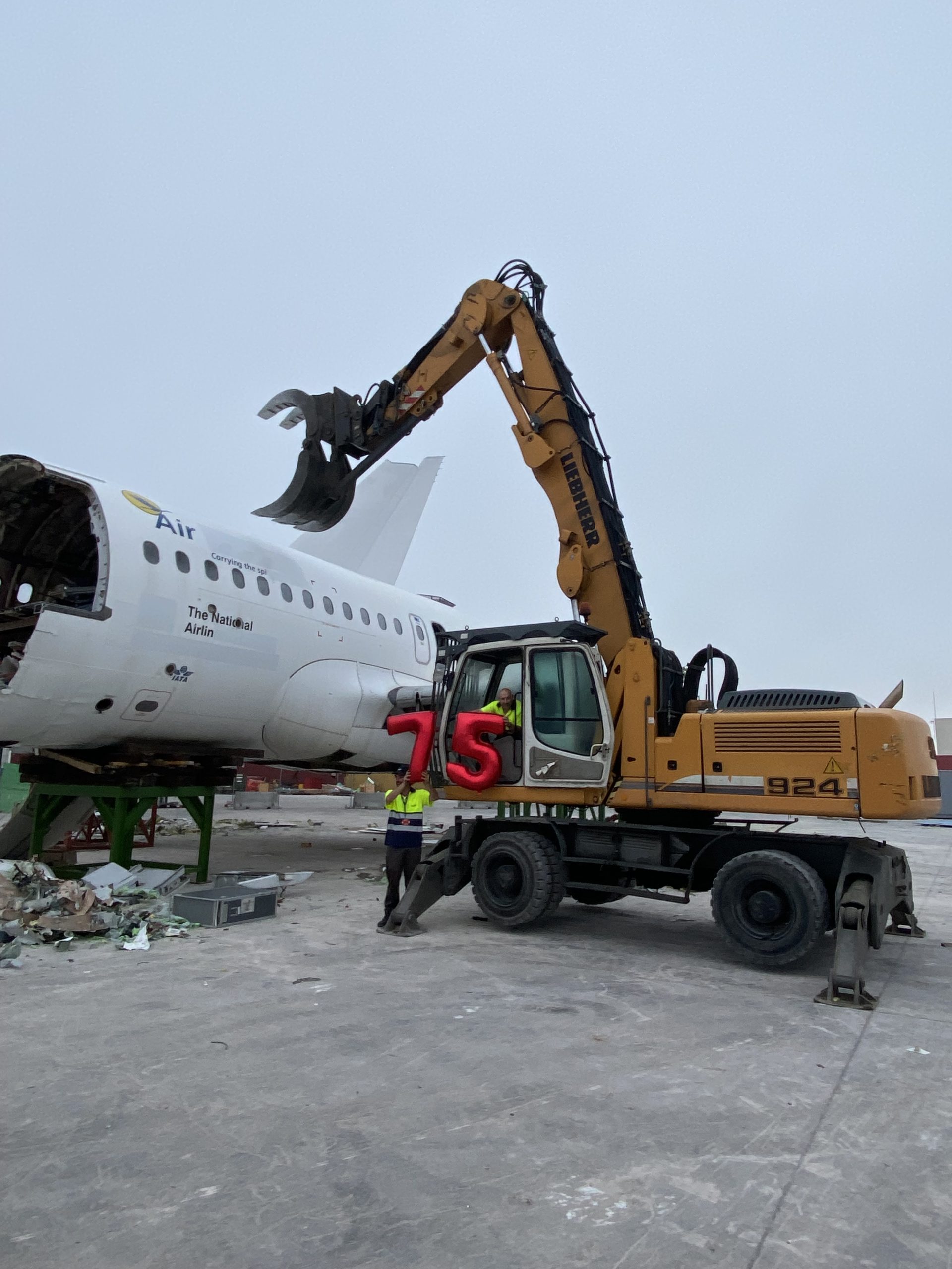 75 RECYCLED AIRCRAFTS - Aviation International Recycling